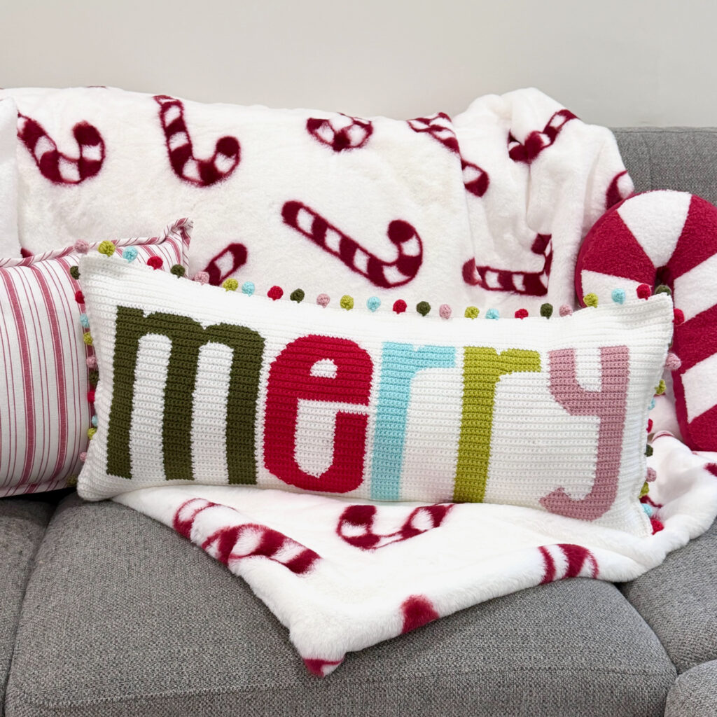 Merry Pillow Free Crochet Pattern • Spin a Yarn Crochet